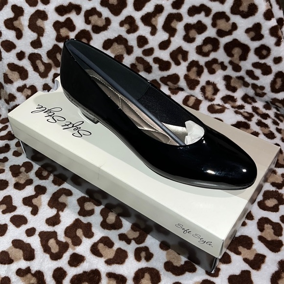 Soft Style | Shoes | Nib Soft Style By Hush Puppies Angel Ii Black ...